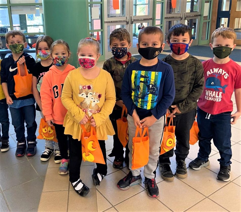 PTO, Lauger Farms donate treats to students | News, Sports, Jobs ...